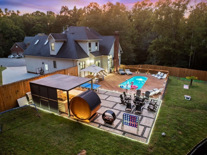 Luxury Estate W/ Pool, Sauna, Cinema, Golf & Gym - Charlotte, NC