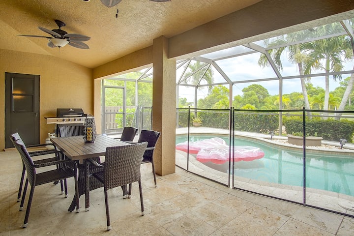 Private Yard W/ Fire Pit & Pool! Cape Coral Escape - Burnt Store Marina