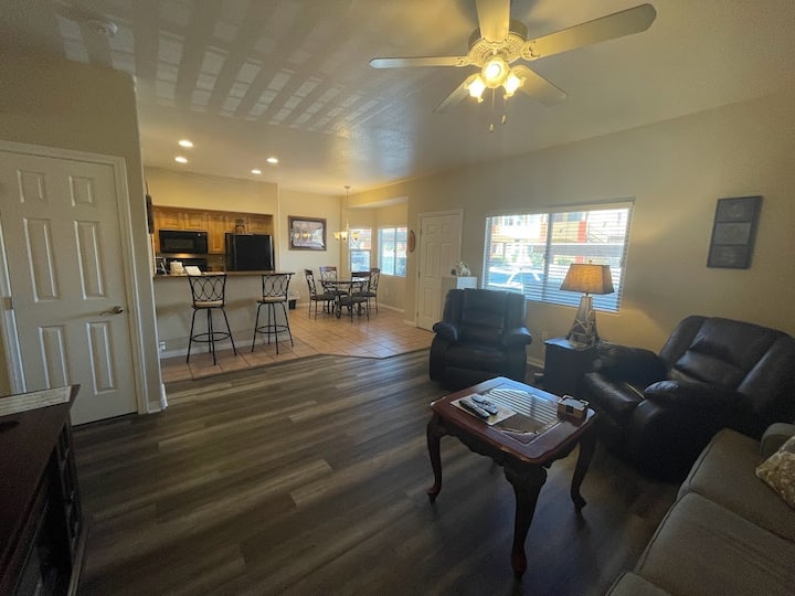 Kings Court | Pet Friendly! - Mesquite, NV