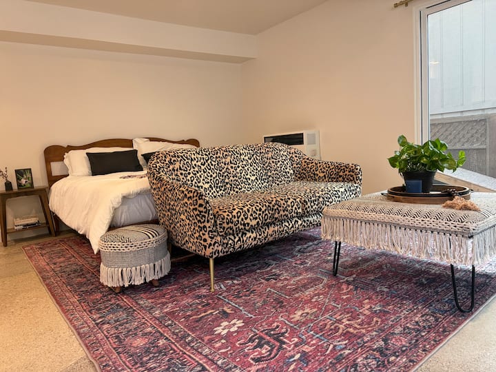 Bungalow - W/ Kitchen|walk To West Village|dog Ok - Cambria, CA