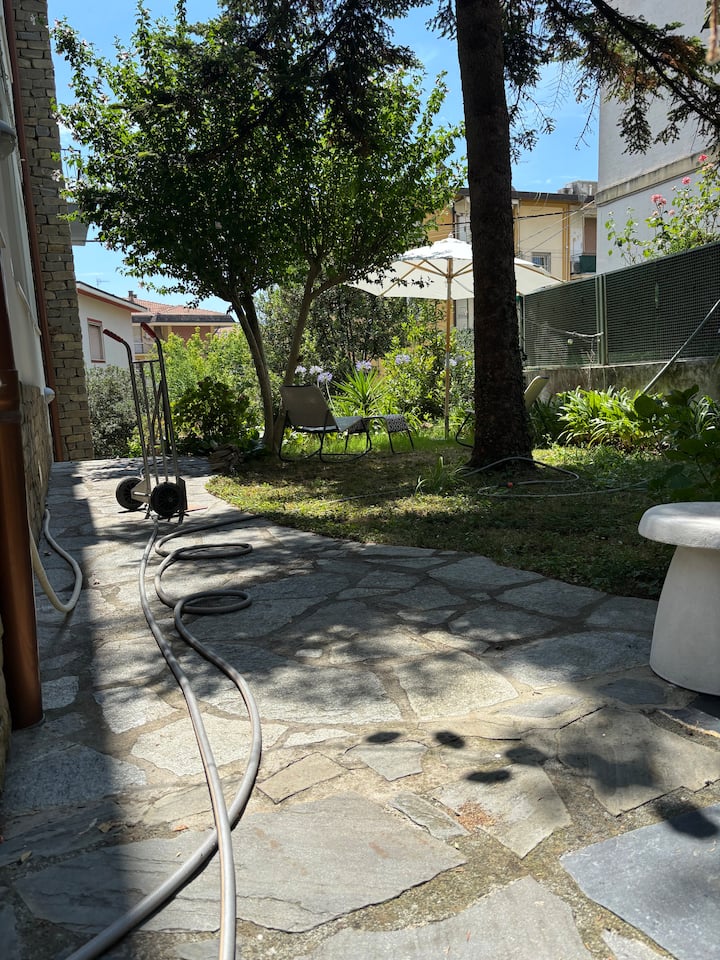 In Villa Relaxstudy Patio Aircondiz, Station - La Spezia
