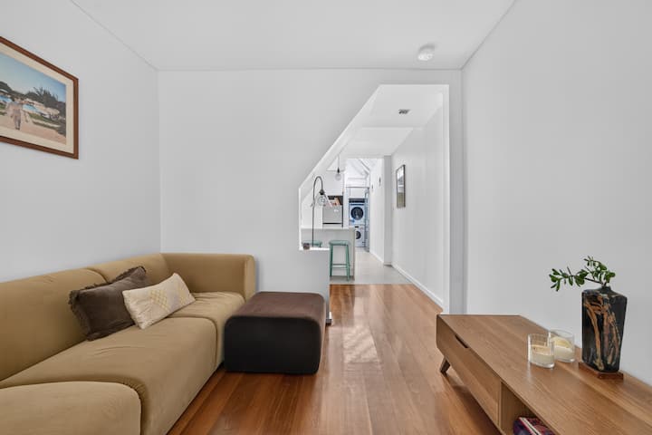 The Sims - Calm Cottage Close To City & Hospital - Sydney