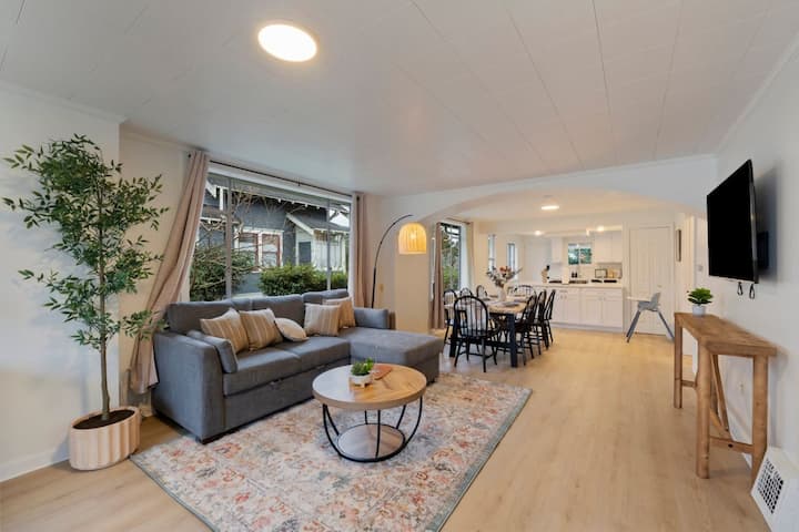 Elegant 2br Upper Unit @Ballard Central Seattle - 西雅圖, WA