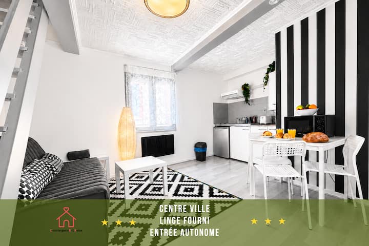 * Black & White * Centre Ville - Wifi Bnb Relax - Muret