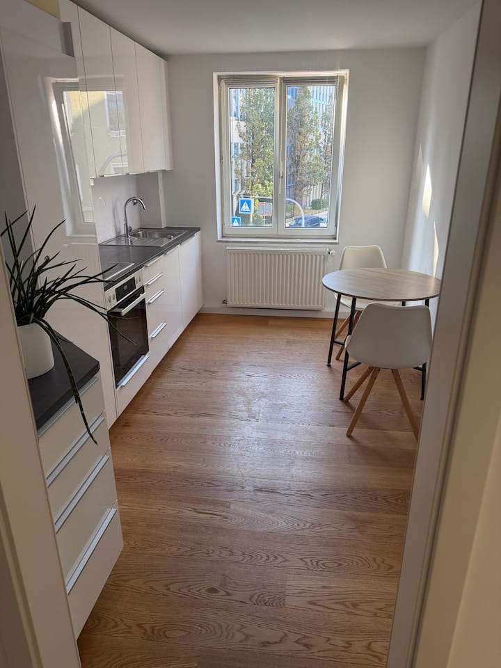 Wohnung Gegenüber U3  Ca. 15 Min Zum Oktoberfest - Neuried