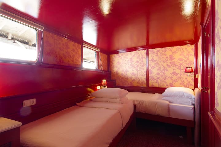 Room 2: Scarlet Cabin - Ship Room With Sauna - Zaandam