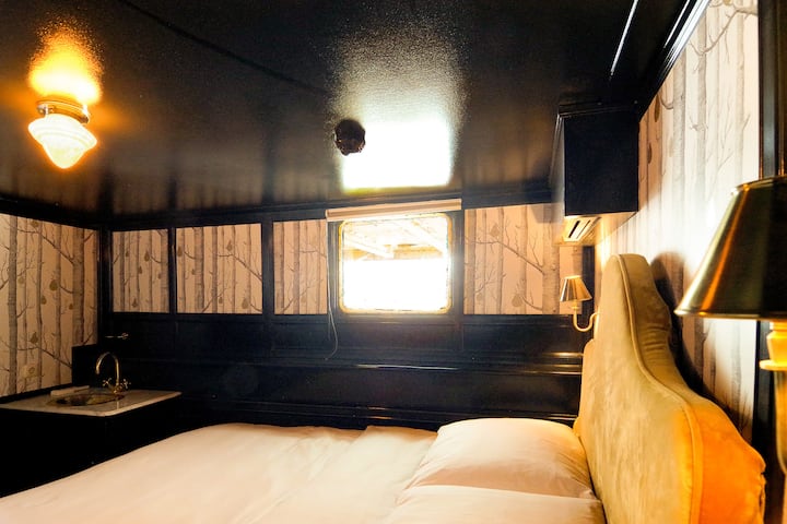 Room 8: Gilded Forest Cabin - Ship Room With Sauna - Ámsterdam