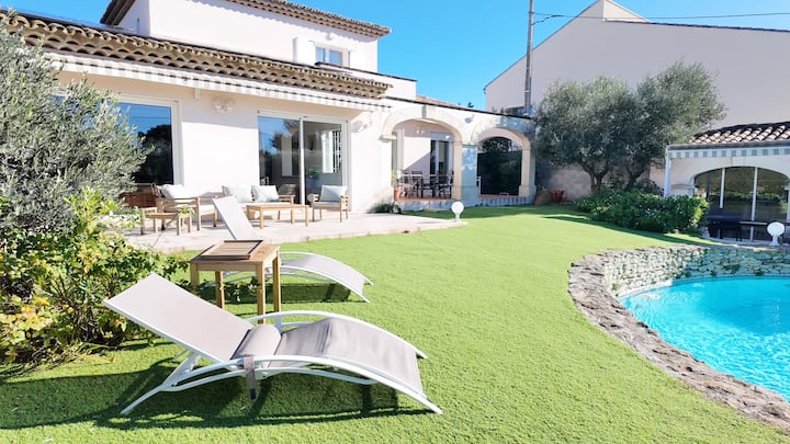 Maison Familiale Avec Piscine Les Pieds Dans L'eau - Ensuès-la-Redonne