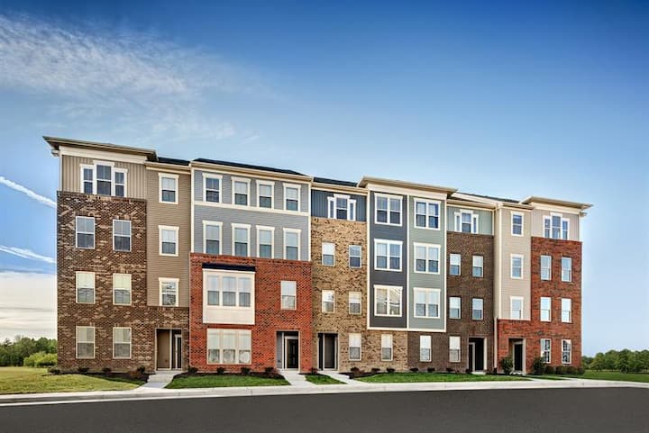 New Built Condo - Manassas, VA
