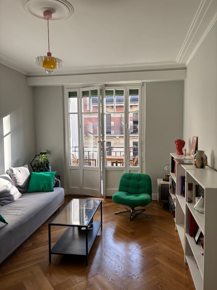 Appartement 3 Pièces Cosy Et Lumineux à Genève - Genf