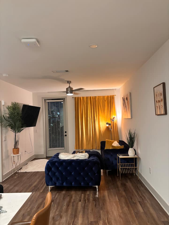 Luxury Empress - Atlanta, GA