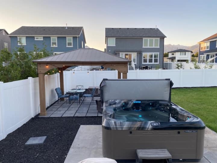 Family Gathering Place | 6 Bd Home | Hot Tub - Highland, UT