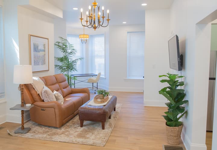 Spacious One Bedroom Living - Harrisburg, PA