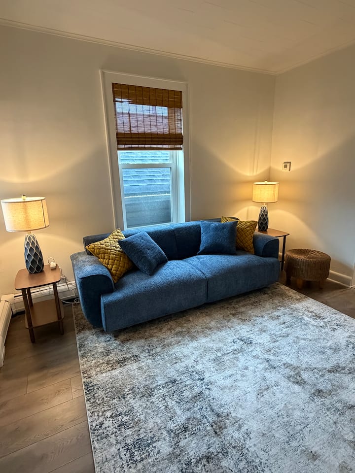 Sun-drenched Designer 1br - 7 Minutes To Jsq Path - Jersey City, NJ