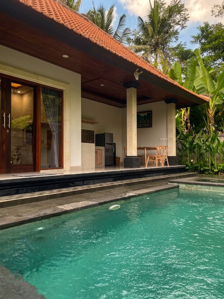 Glowsa Private Villa 1br With Private Pool - Indonesia