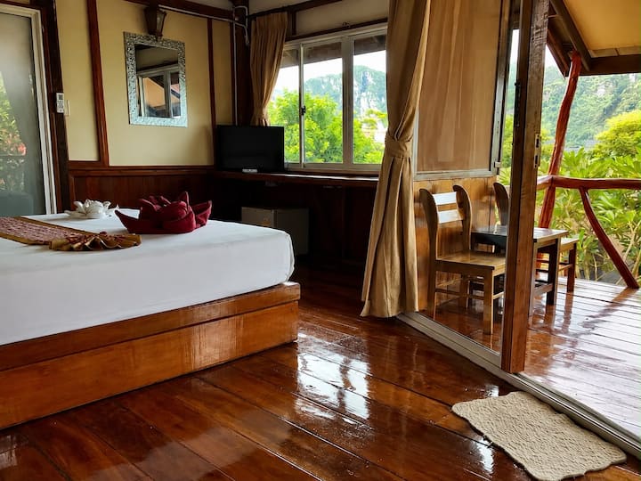 Cozy Bungalow With Balcony On Koh Phi Phi - 大披披島