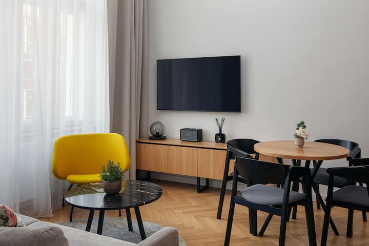R18 Family 3br With 2 Bathrooms In Old Town - Praga