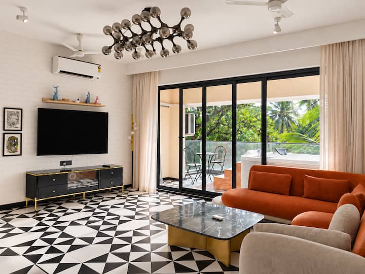 Stayc 3bhk Penthouse With Jacuzzi & Pool In Arpora - India