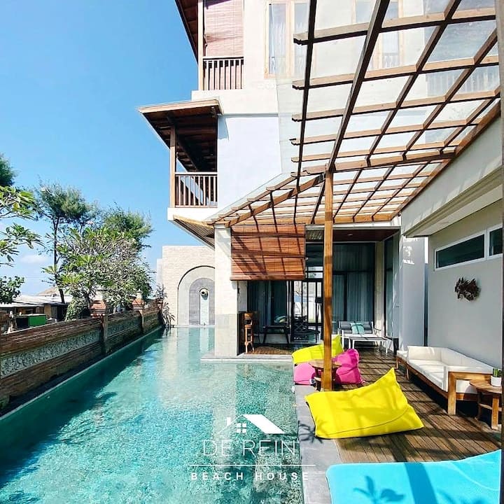 Beachfront Sanur Villa W/ Pool & Hot Tub - Sanur