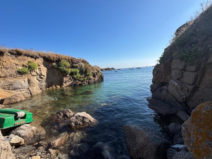 A 5 Mètres De La Mer-maison Bretonne De Charme. - Porspoder