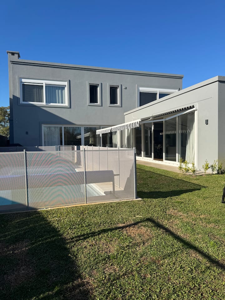 Casa Alquiler Barrrio Privado En Parque Miramar - 烏拉圭