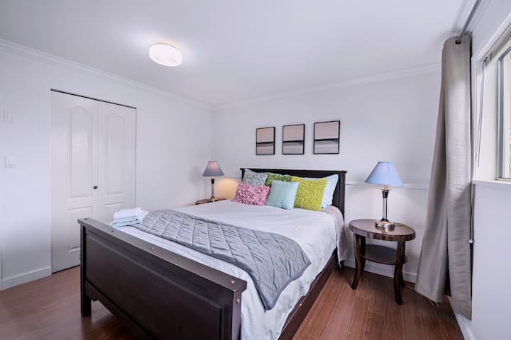 2 Rooms & 1 Bath Suite Near Austin & Marmot - Port Moody