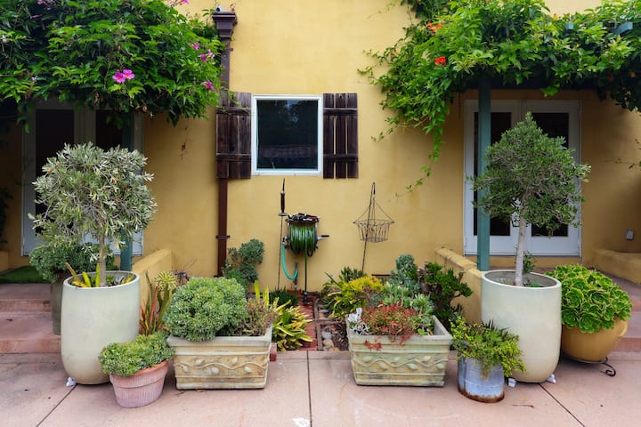 Burlingame Retreat | Entertain & Unwind - Burlingame, CA