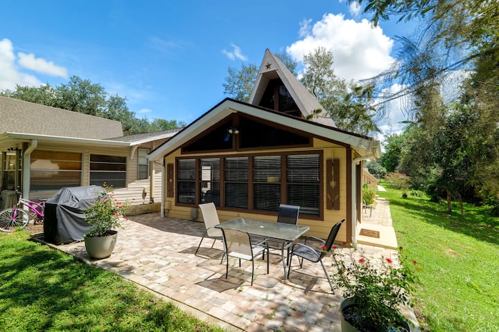 'Good Vibes Cottage' Pool & Pier On Lake Louisa - Clermont, FL