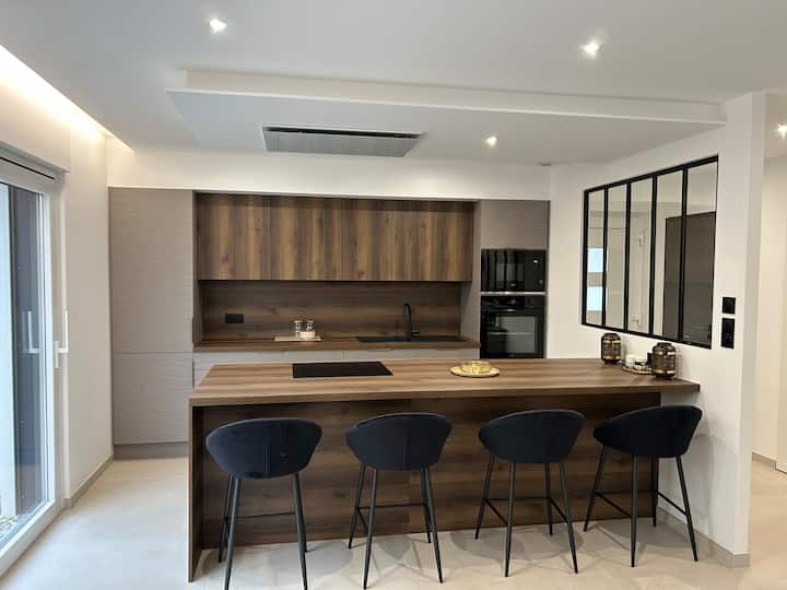 Maison Spacieuse & Lumineuse Pour 6 Pers 
130 M² - Colmar