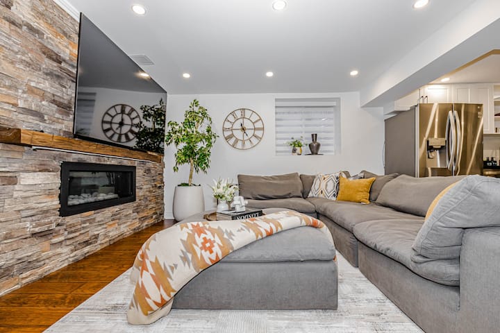 Luxurious 2-bedroom Apartment - Fully Equipped - Burlington