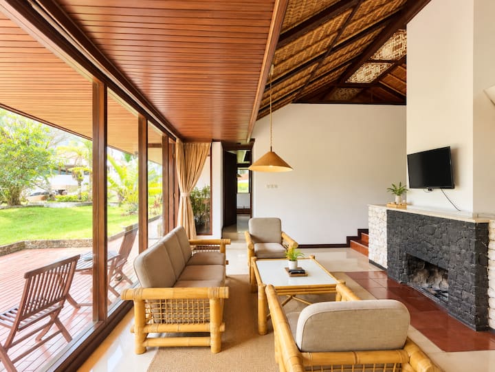 Family Garden View Suite 2br With Fireplace - Munduk