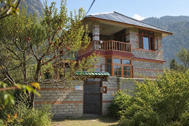 Kaze House| Where The Mountain Wind Rest 2br Villa - Manali