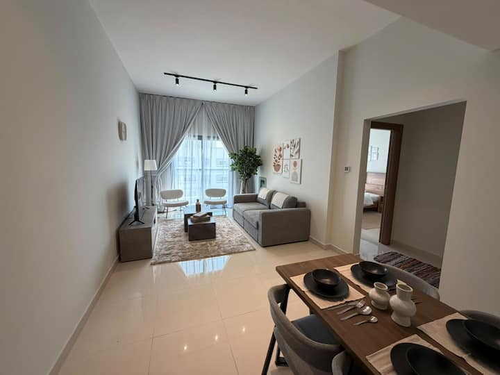Spacious & Stylish 1 Bhk With 2 Bathrooms - Sharjah