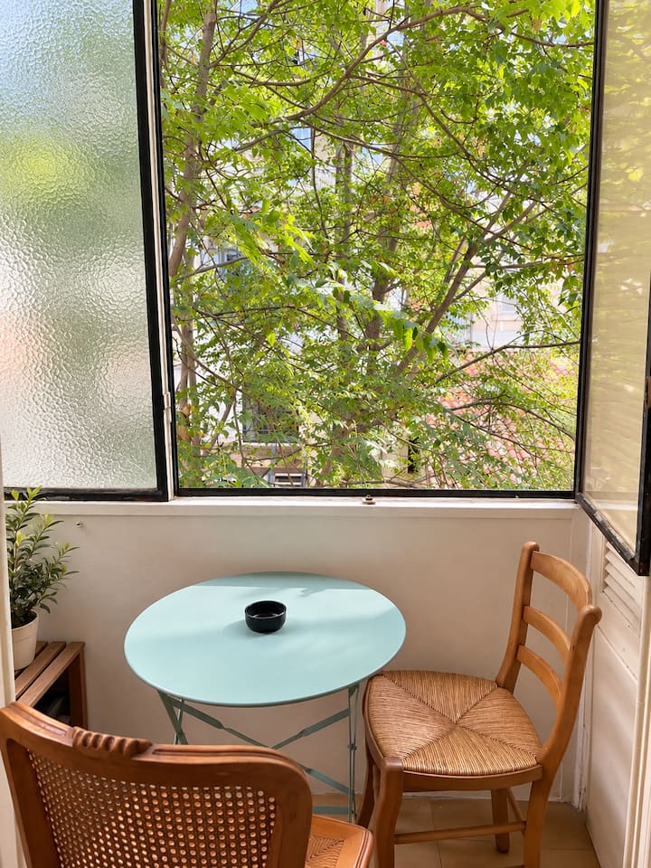 Appartement Avec Cour - 2 Chambres - Camas - Marseille