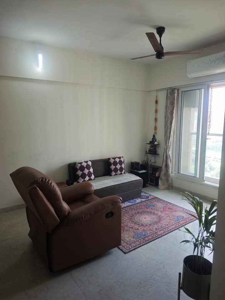 Specious 2bhk 2 Bath With Good Amenities - 塔那