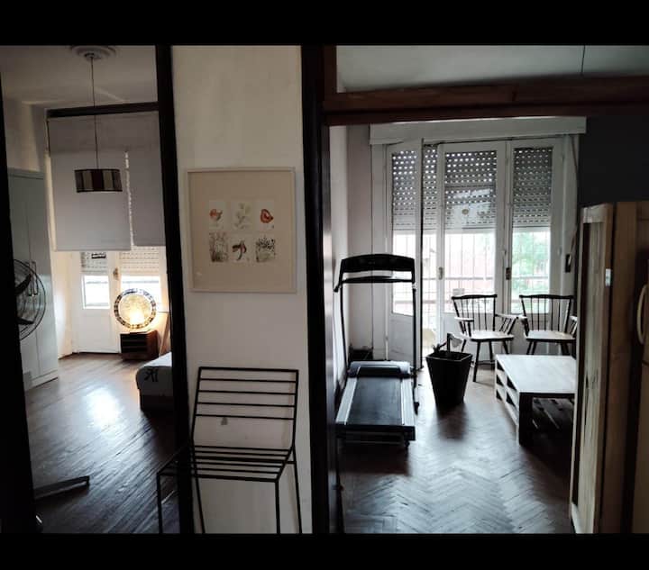 Casa Amplia Bien Ubicada Aguada Montevideo - Montevideo