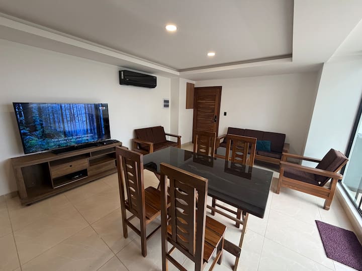 Apartamento De 3 Dormitorios En Equipetrol - Bolivia