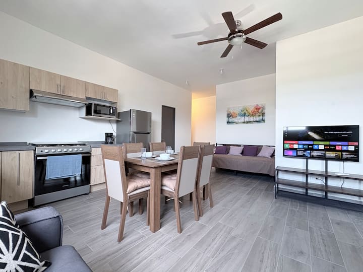 Make Yourself At Home; Features Ac And Pool - Messico
