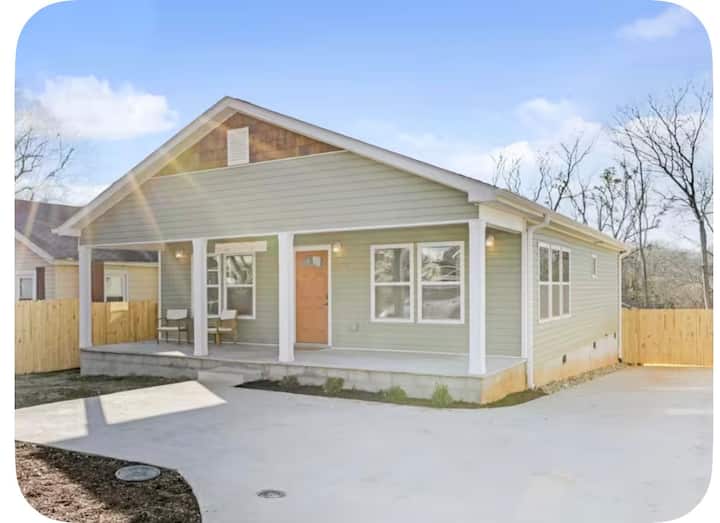 Bridge City Bungalow *Mins From Downtown Gvl* - Greenville, SC