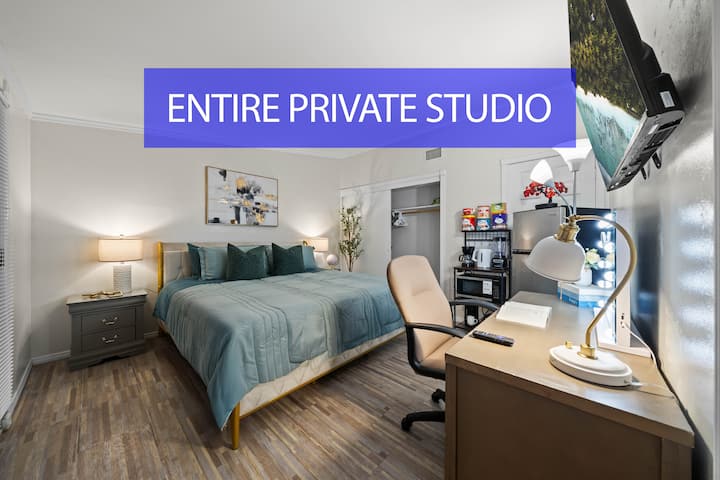 King Bed, Smart Tv, Fast Wi-fi, Parking, Workspace - El Cajon, CA