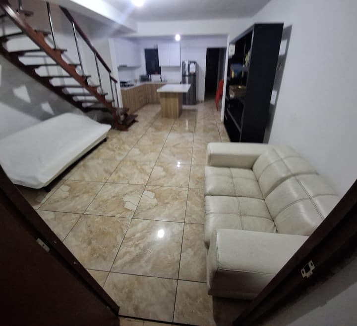 Casa Mariscal Caceres Plaza De Barranco - Lima