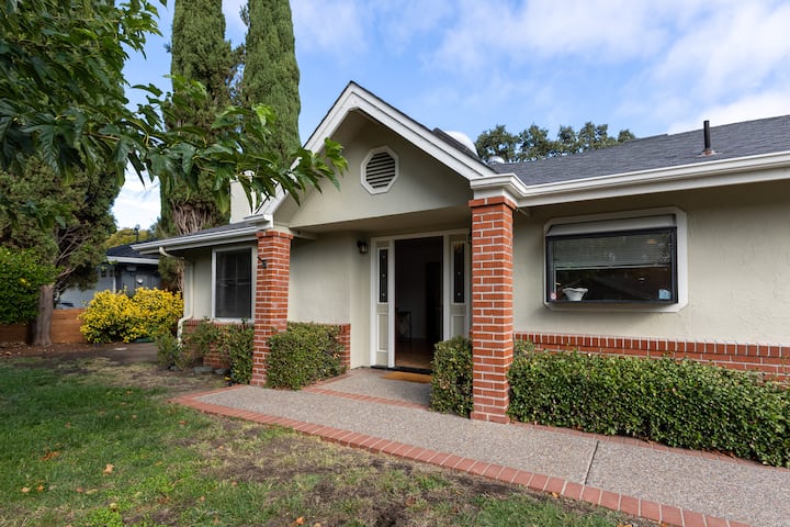 Pleasant Hill 2br | Furnished Home & Private Yard - Walnut Creek, CA
