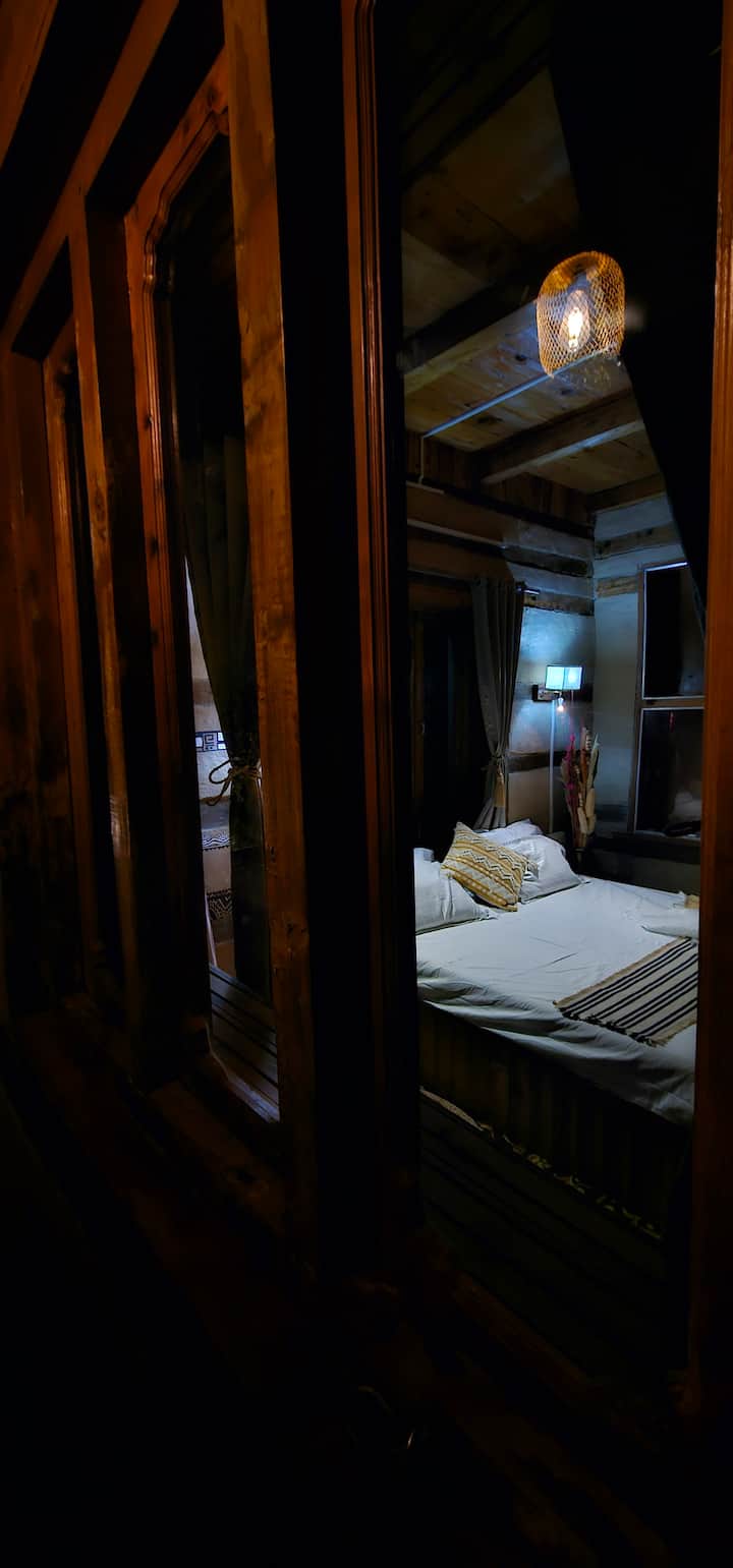 The Sukun Cottage | Duplex Forest Home In Jibhi - Jibhi