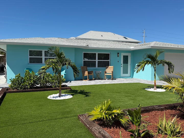 Manasota Key Beach House, Both Gulf & Bay Access - 마나소타 케이