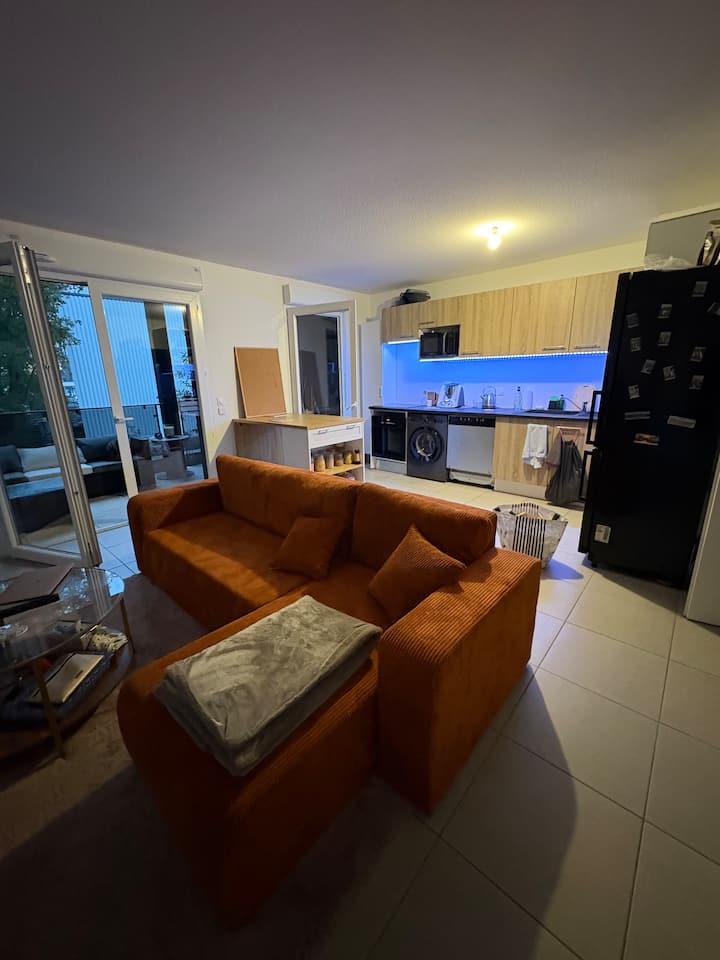 Appartement Cosy Avec Terrasse - Lormont