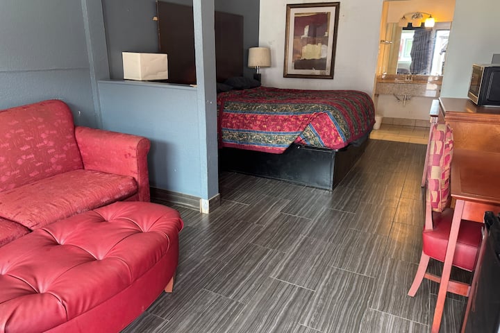 Blue Way Inn Rosenberg -Standard 1 Queen Bed Ns - Richmond, TX