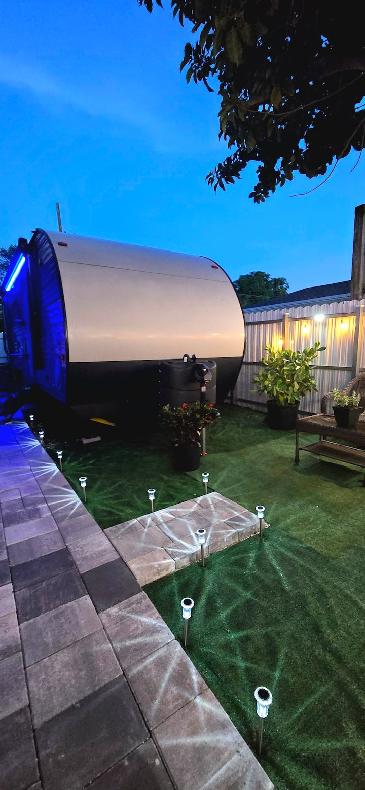 Private Cozy Rv Getaway  Near Airport & Beach - West Palm Beach, FL