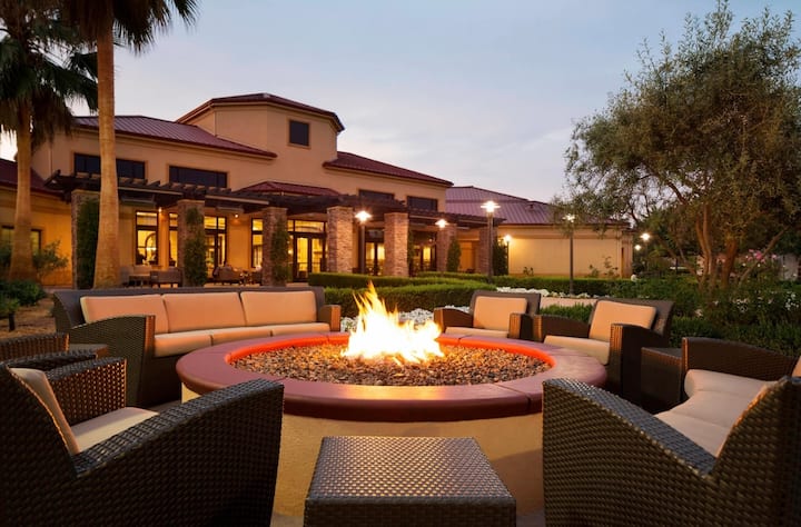 Stylish 3 Separate Hotelsuites W/parking&breakfast - Napa, CA