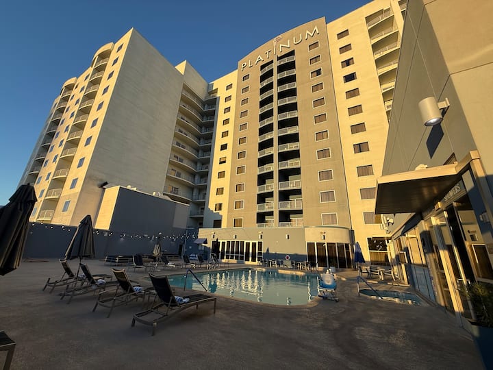 Platinum Hotel Condo/free Parking No Resort Fees! - 네바다