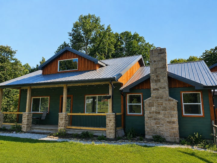 Beautiful Home In The Kentucky Countryside - Clay City, KY